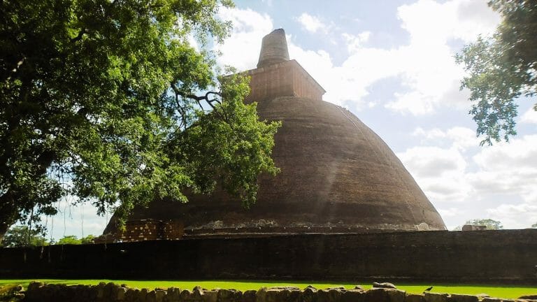The Eight Sacred Places (Atamasthana) in Anuradhapura | www ...