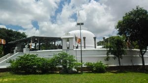 The Eight Sacred Places (Atamasthana) in Anuradhapura | www ...