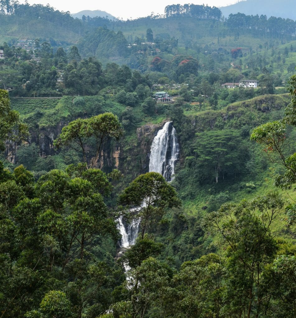 Devon Falls | lankatraveldirectory.com