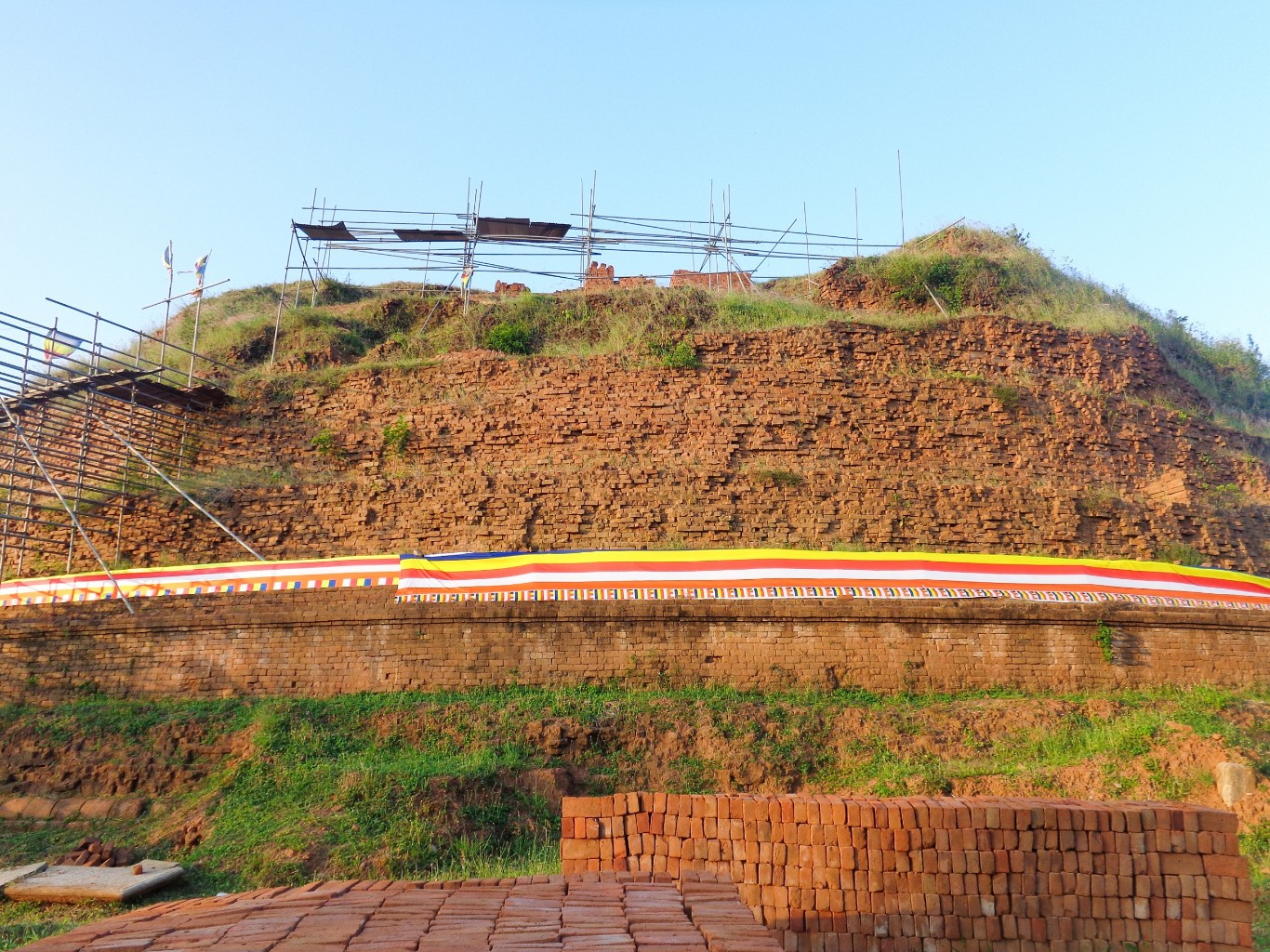 Deegawapi Stupa | lankatraveldirectory.com